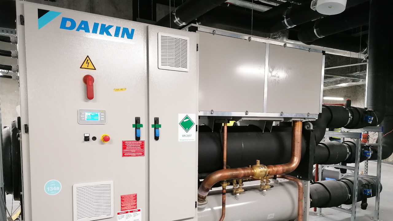 A Chiller Solution For A Complex Of Office Buildings | Daikin