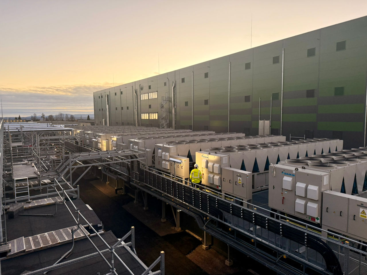 Daikin Cools Norway’s Largest Data Center with High-Efficiency Free ...